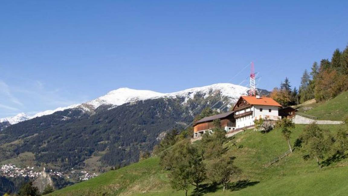 70 M² Ferienwohnung ∙ 1 Schlafzimmer ∙ 4 Gäste - Serfaus