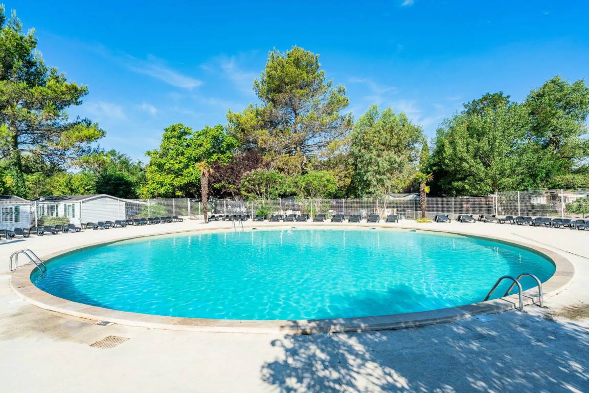 31 M² Caravan ∙ 2 Bedrooms ∙ 4 Guests - Luberon