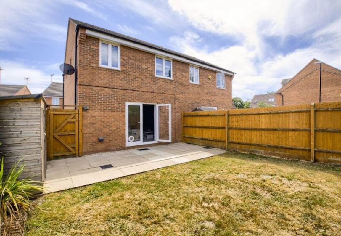 100 M² House ∙ 3 Bedrooms ∙ 5 Guests - Coventry