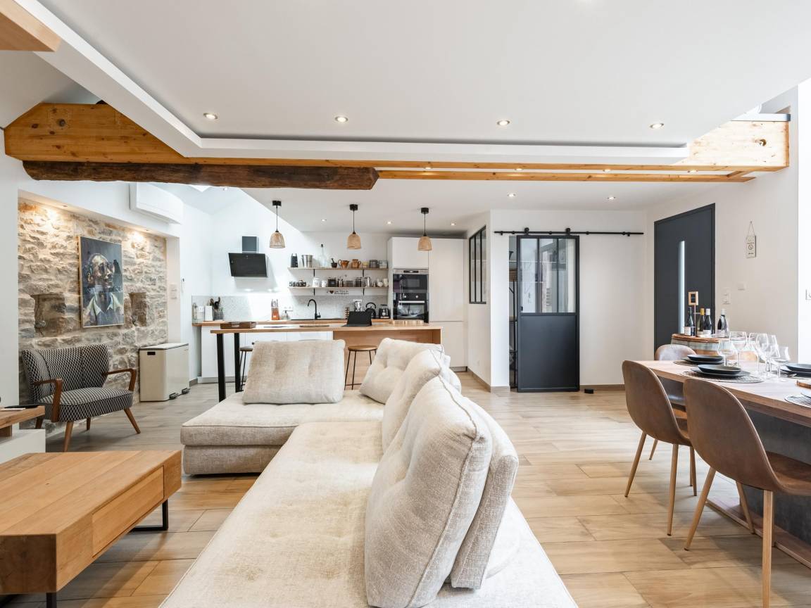 100 M² Landhaus ∙ 3 Schlafzimmer ∙ 6 Gäste - Dijon