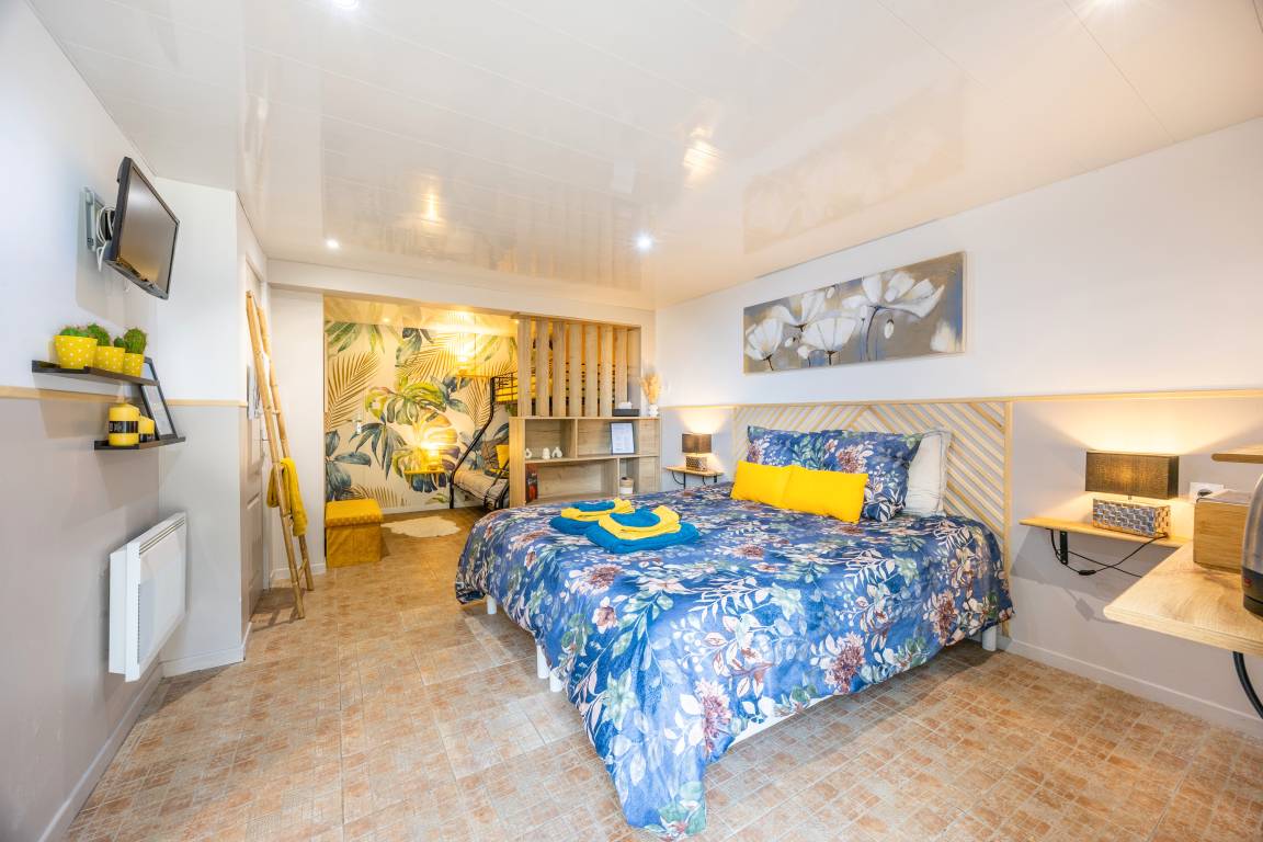 25 M² Chambre D'hôtes ∙ 1 Chambre ∙ 5 Personnes - Les Epesses