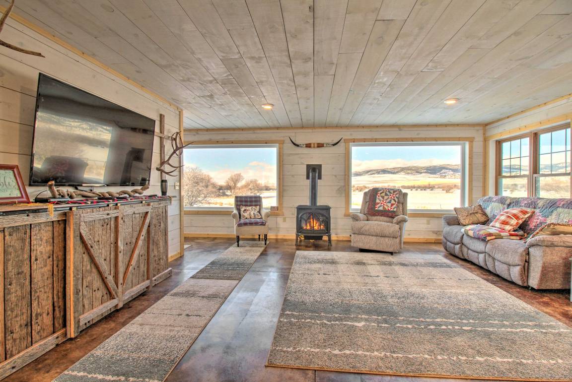 260 M² House ∙ 5 Bedrooms ∙ 15 Guests - White Sulphur Springs, MT