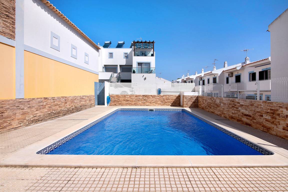 100 M² Vivenda ∙ 4 Quartos ∙ 8 Hóspedes - Monte Gordo