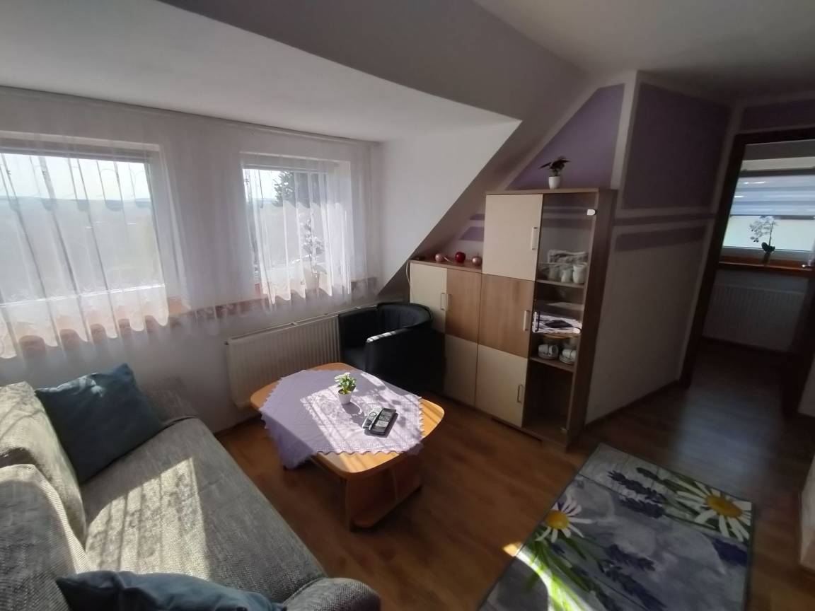 55 M² Ferienwohnung ∙ 2 Schlafzimmer ∙ 4 Gäste - Kreischa