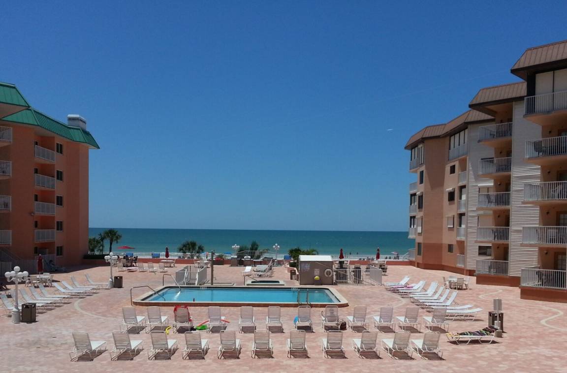 Condo ∙ 2 Bedrooms ∙ 6 Guests - Indian Shores, FL