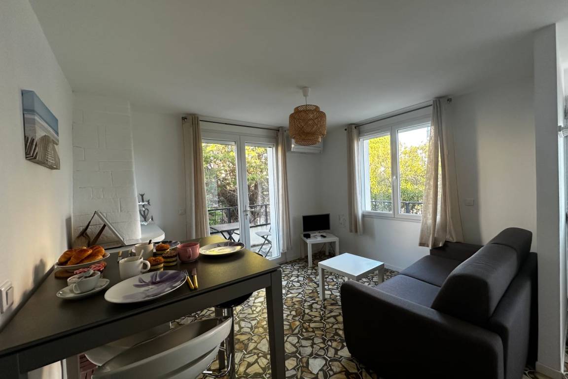 42 M² Ferienwohnung ∙ 1 Schlafzimmer ∙ 2 Gäste - Aigues-Mortes