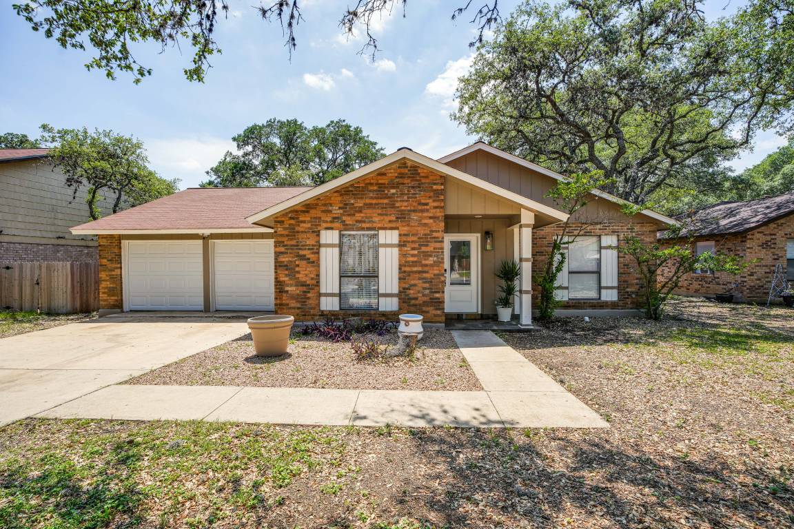 181 M² House ∙ 3 Bedrooms ∙ 6 Guests - Lackland AFB, TX