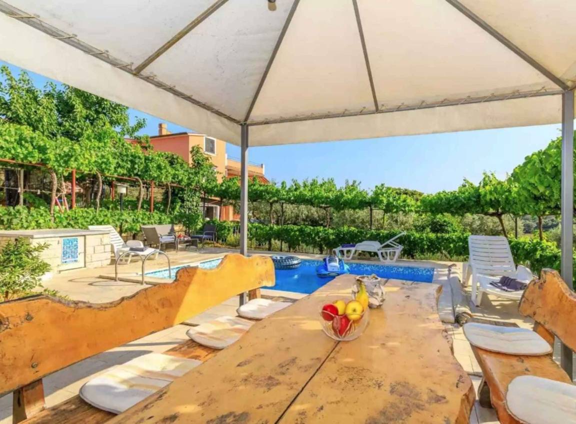 110 M² Apartamento ∙ 3 Habitaciones ∙ 8 Huéspedes - Pula