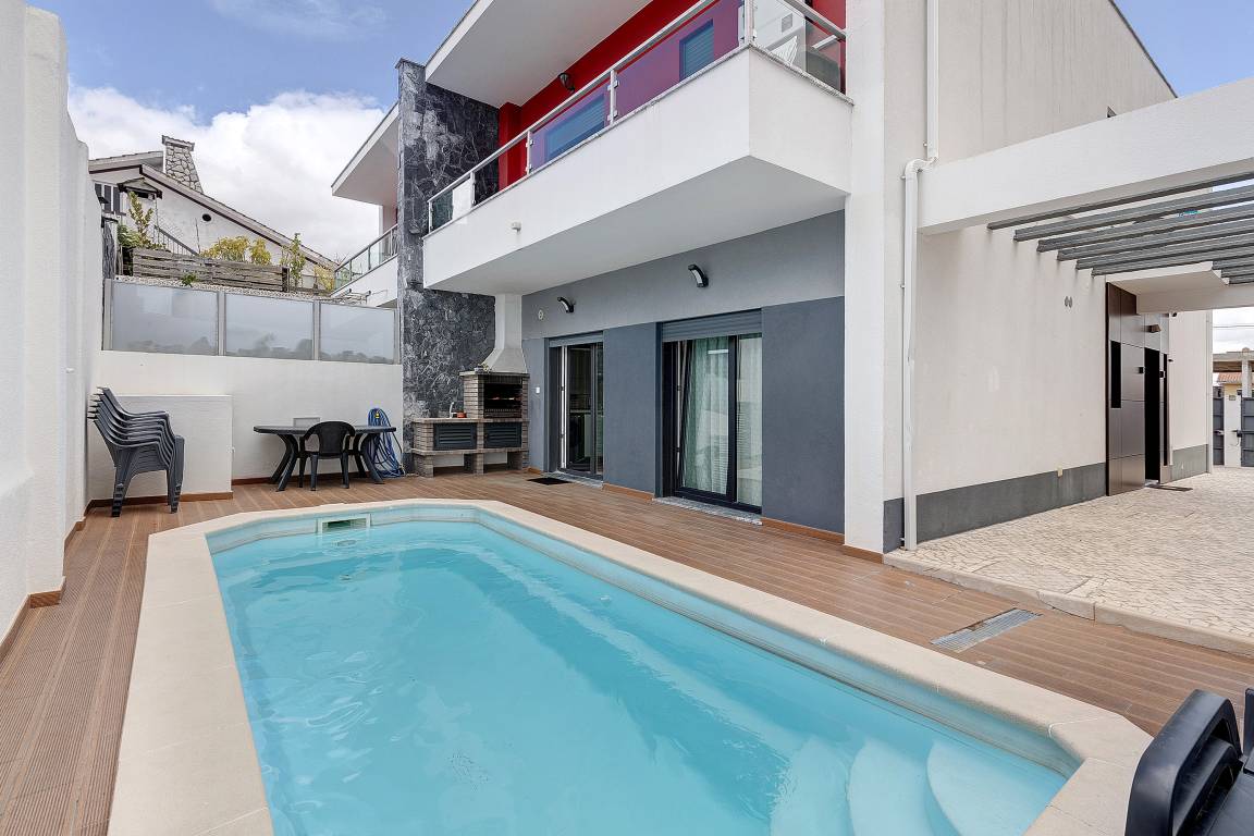 100 M² Maison De Vacances ∙ 3 Chambres ∙ 7 Personnes - Seixal