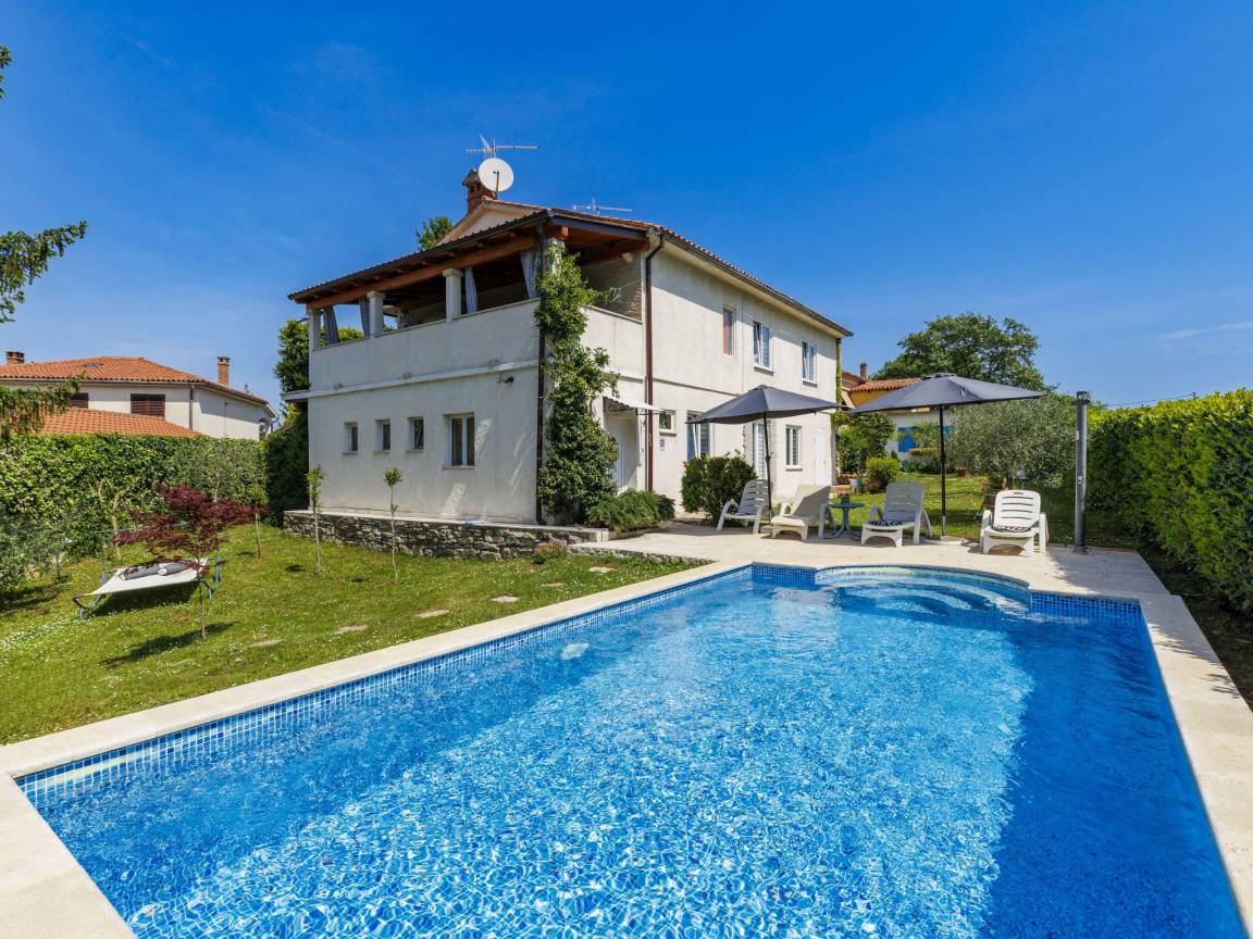 200 M² House ∙ 3 Bedrooms ∙ 8 Guests - Motovun