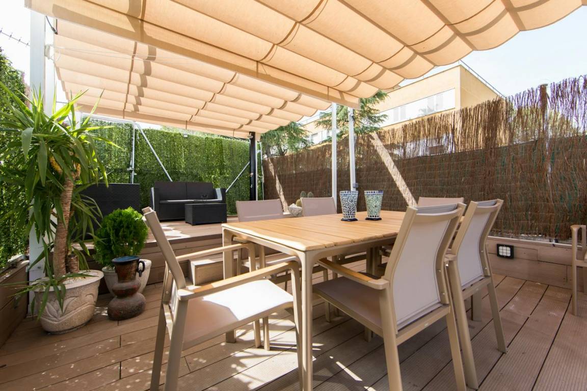 240 M² House ∙ 5 Bedrooms ∙ 5 Guests - Getafe