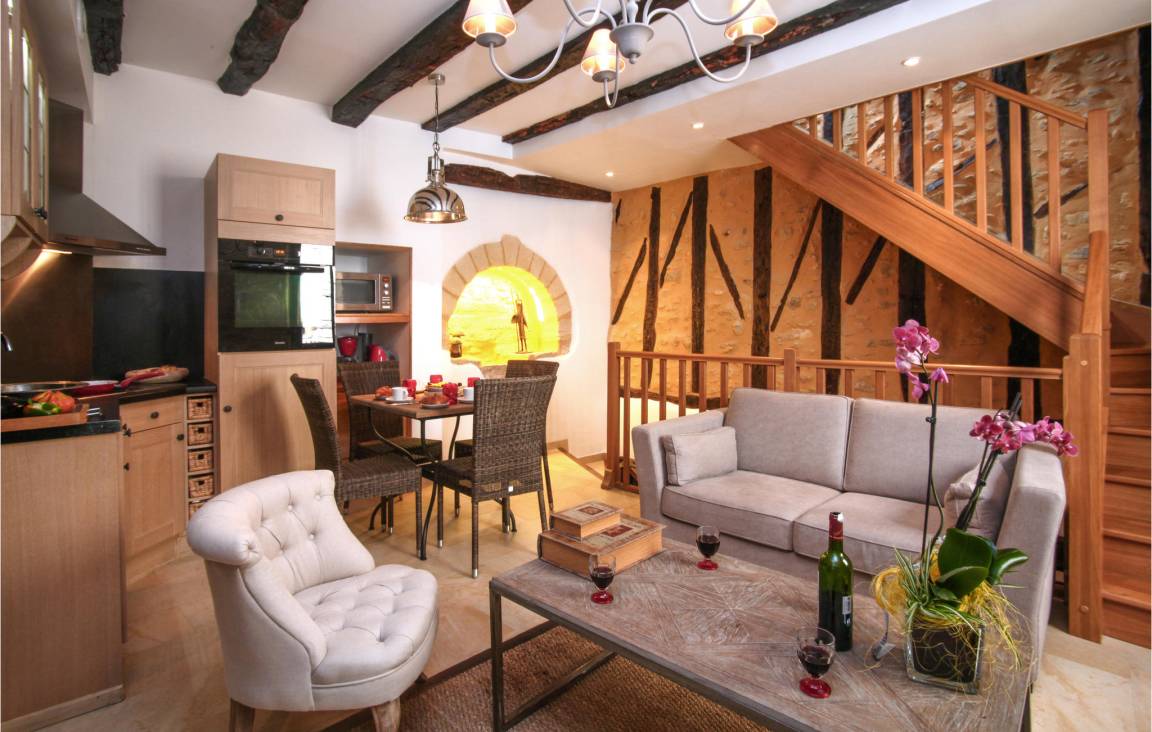65 M² Ferienhaus ∙ 2 Schlafzimmer ∙ 4 Gäste - Sarlat-la-Canéda