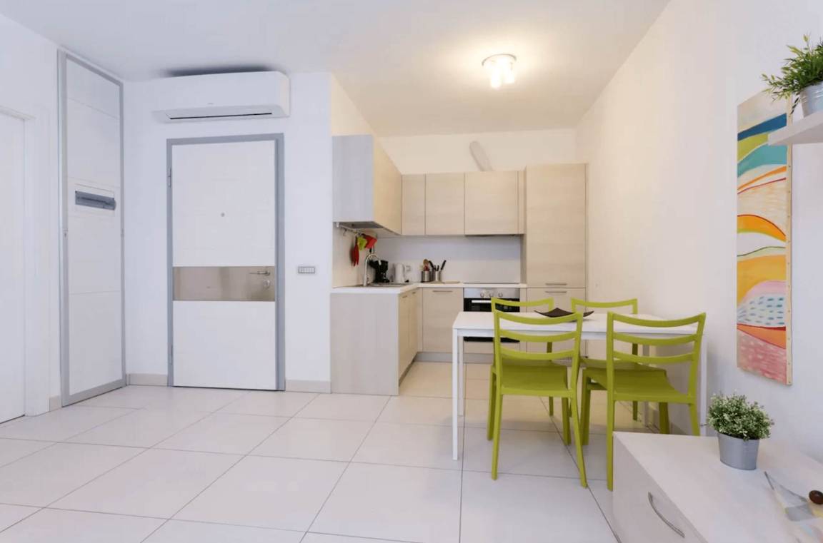 40 M² Ferienwohnung ∙ 1 Schlafzimmer ∙ 4 Gäste - Luino