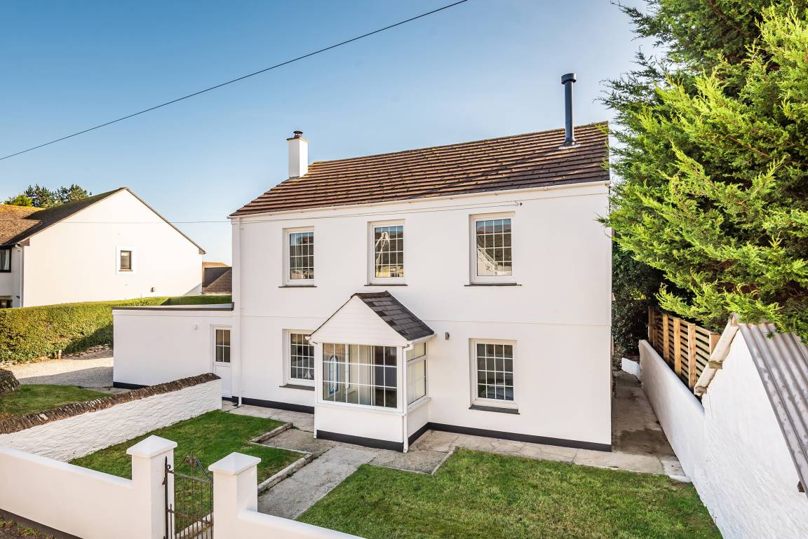Cottage ∙ 4 Bedrooms ∙ 8 Guests - St Mawes