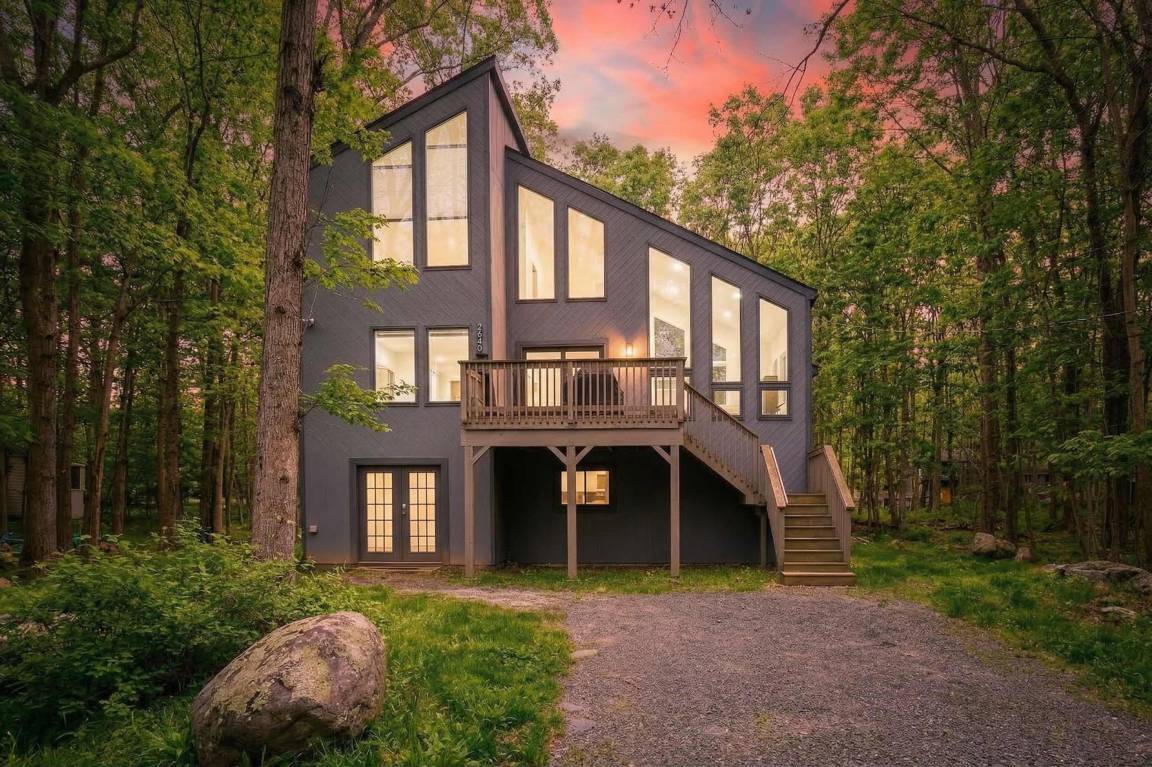 Apartamento ∙ 3 Habitaciones ∙ 6 Huéspedes - East Stroudsburg, PA