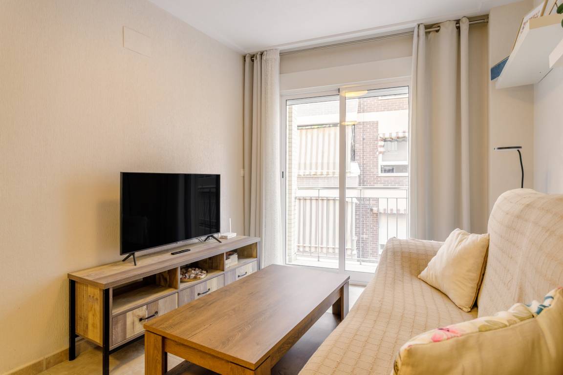 67 M² Apartamento ∙ 2 Habitaciones ∙ 4 Huéspedes - Santa Pola