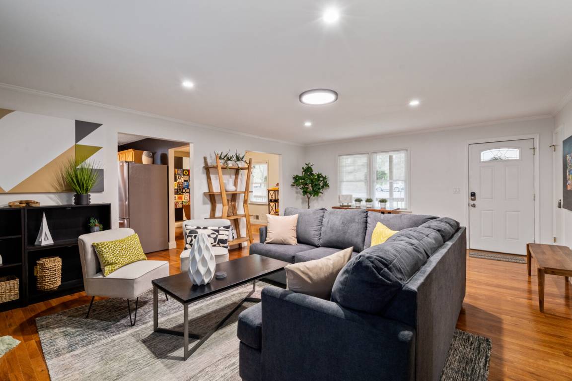 272 M² House ∙ 3 Bedrooms ∙ 6 Guests - Canton, GA