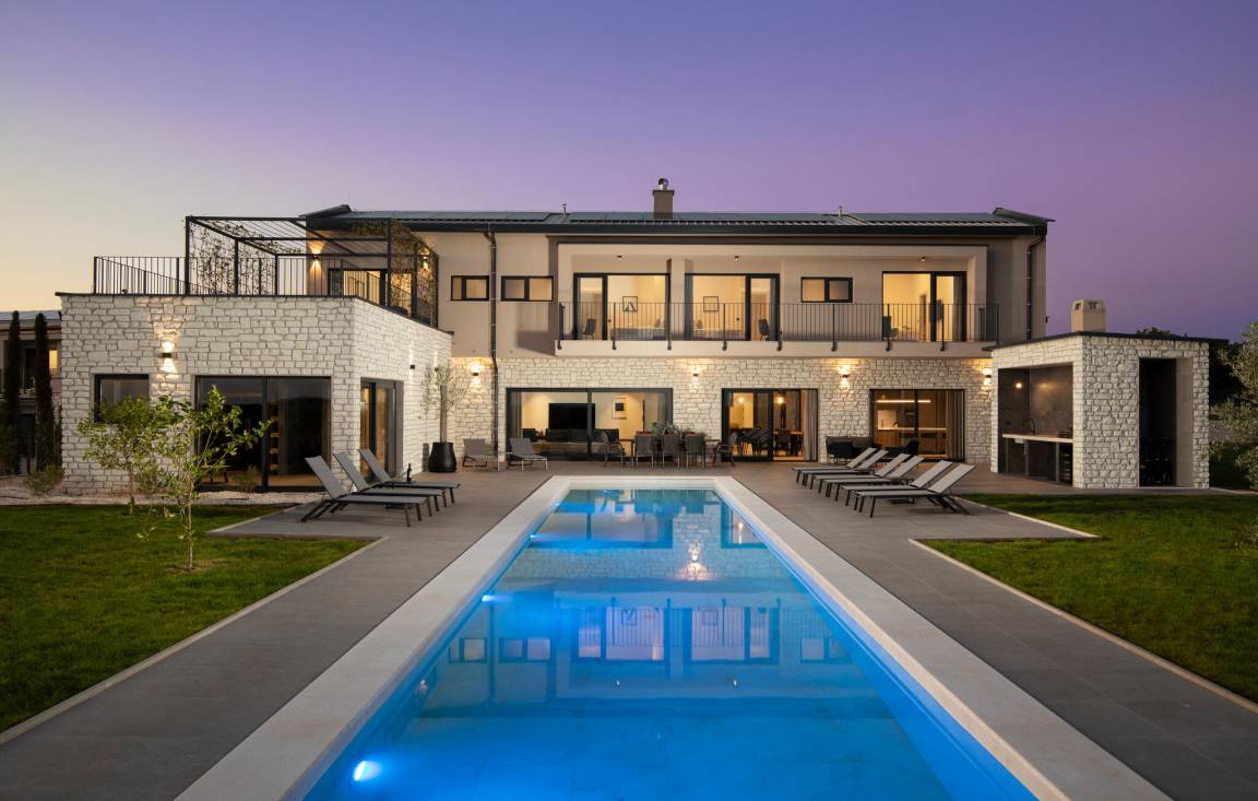 265 M² Huis ∙ 5 Slaapkamers ∙ 10 Gasten - Rovinj