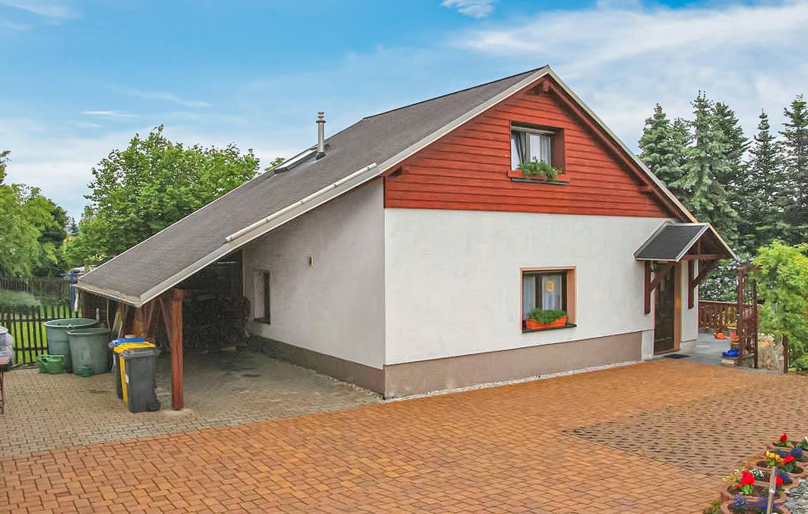 84 M² Ferienhaus ∙ 2 Schlafzimmer ∙ 5 Gäste - Wolkenstein