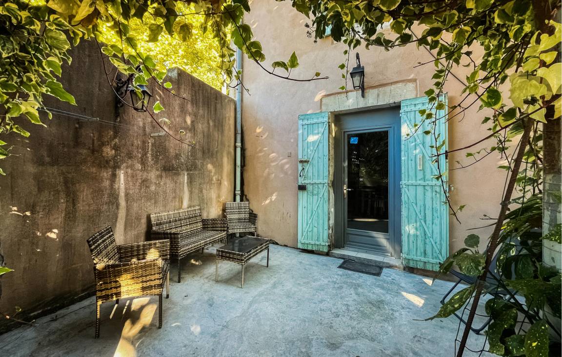 90 M² Maisonette ∙ 2 Bedrooms ∙ 5 Guests - Eygalières