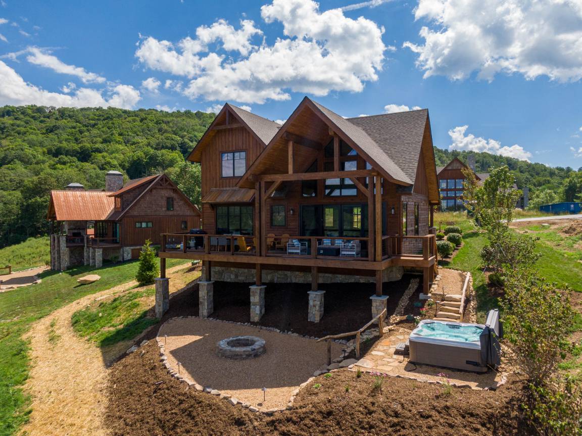 House ∙ 3 Bedrooms ∙ 8 Guests - Beech Mountain, NC