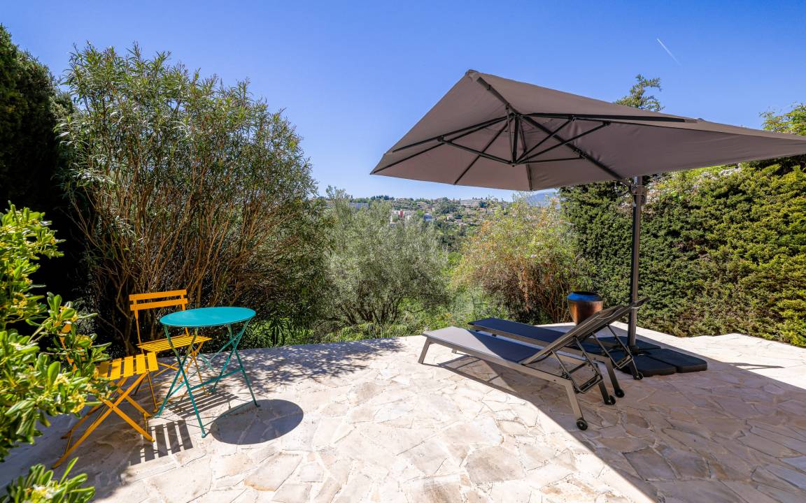 146 M² Villa ∙ 3 Bedrooms ∙ 6 Guests - Vence