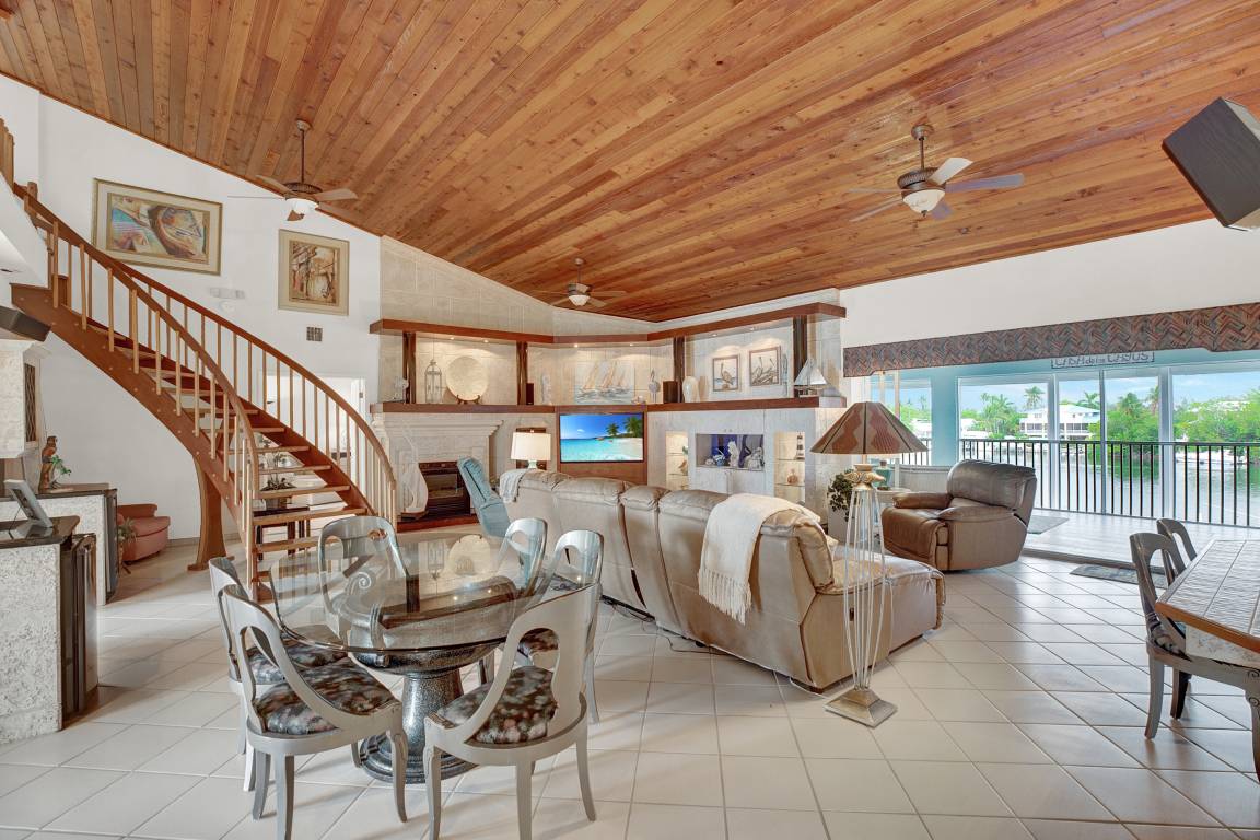 208 M² Appartement En Copropriété ∙ 5 Chambres ∙ 12 Personnes - Islamorada, FL
