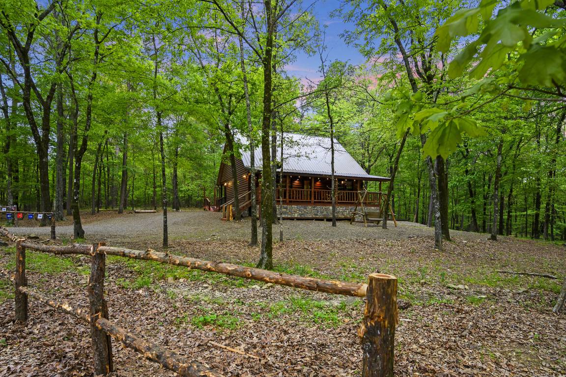 Cabin ∙ 2 Bedrooms ∙ 7 Guests - Oklahoma