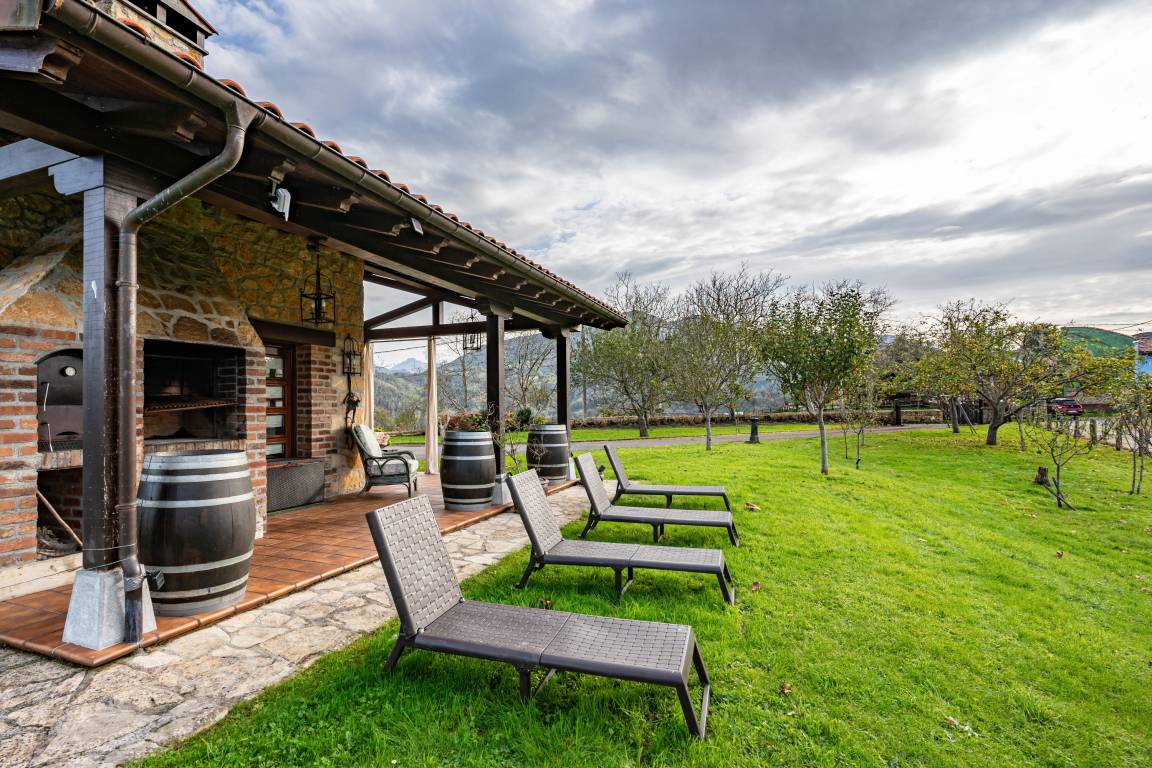 180 M² House ∙ 3 Bedrooms ∙ 8 Guests - Nava