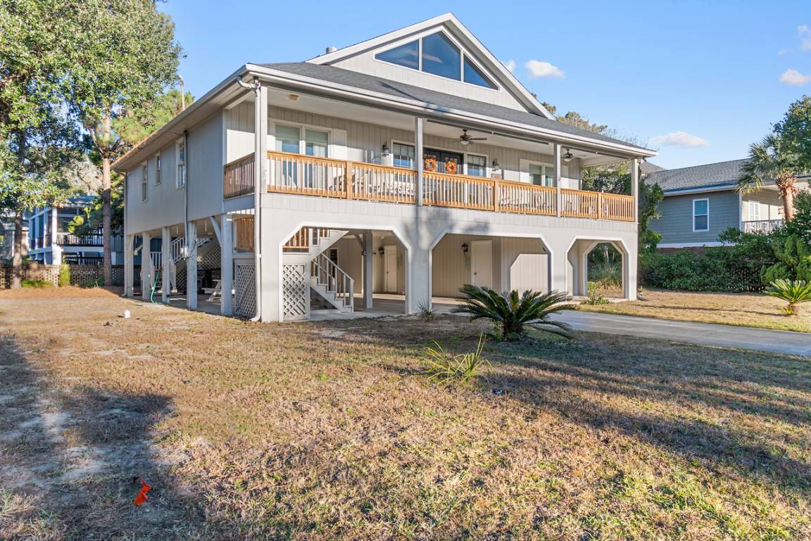 House ∙ 5 Bedrooms ∙ 14 Guests - Murrells Inlet, SC