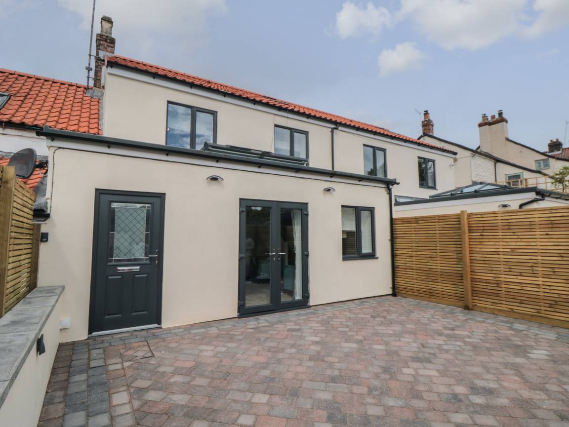 Cottage ∙ 3 Bedrooms ∙ 5 Guests - Driffield