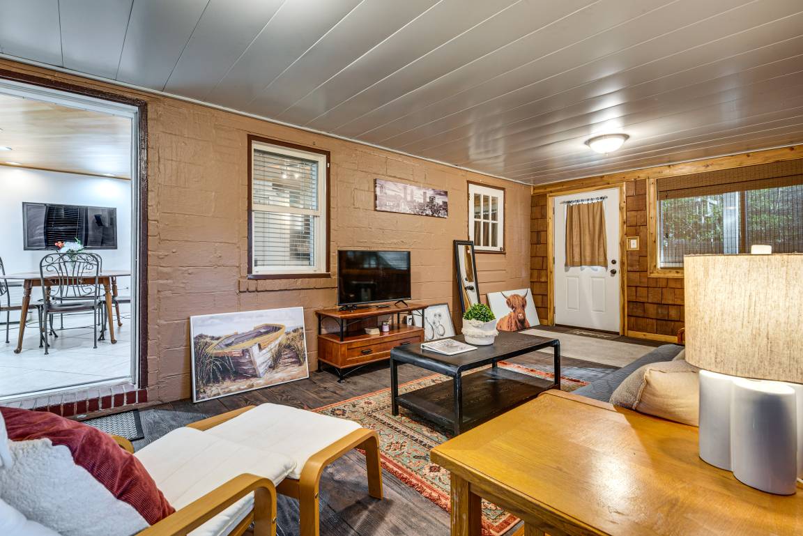 153 M² Ferienhaus ∙ 1 Schlafzimmer ∙ 4 Gäste - Atlanta