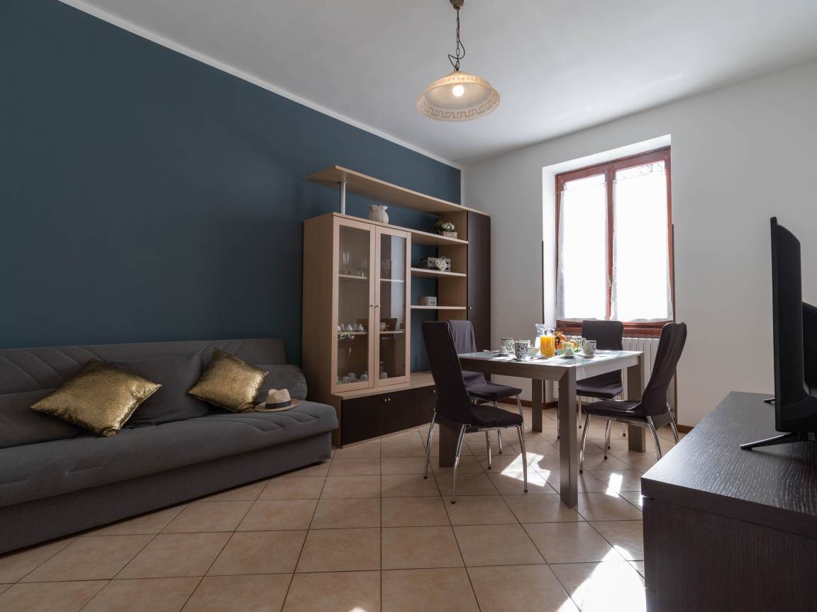 88 M² Apartamento ∙ 2 Habitaciones ∙ 5 Huéspedes - Lecco