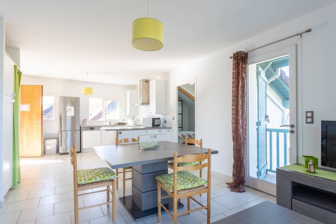 66 M² Apartment ∙ 2 Bedrooms ∙ 6 Guests - Salies-de-Béarn