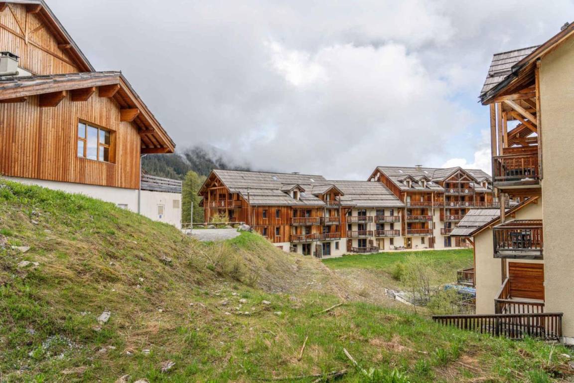 23 M² Studio ∙ 1 Chambre ∙ 4 Personnes - Seyne