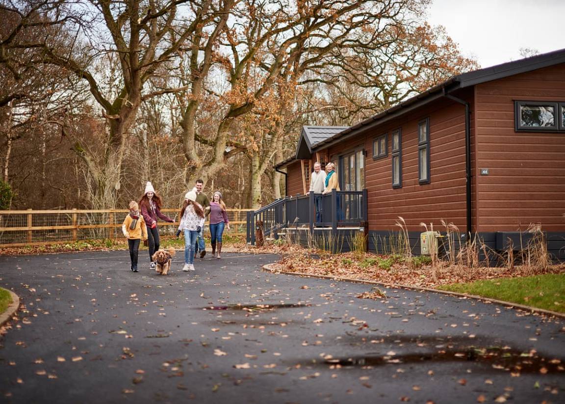 Chalet ∙ 4 Bedrooms ∙ 8 Guests - Norfolk