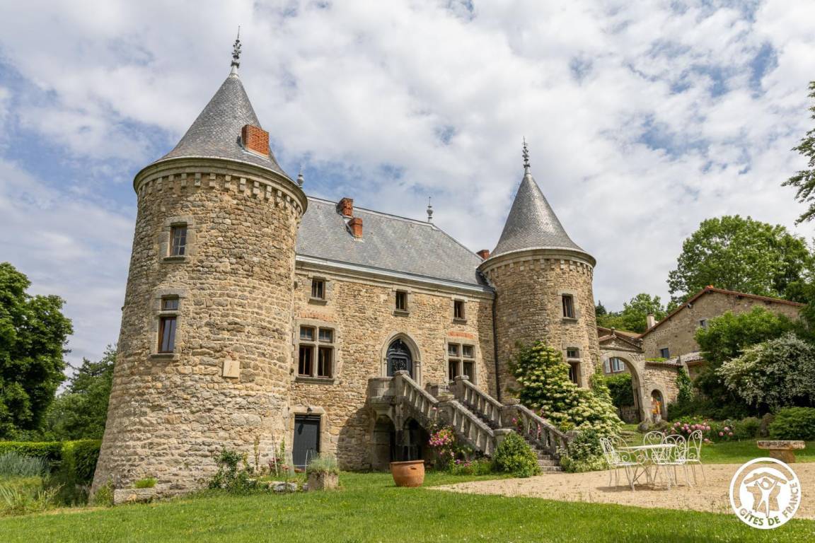 405 M² Gîte ∙ 6 Chambres ∙ 12 Personnes - Thiers