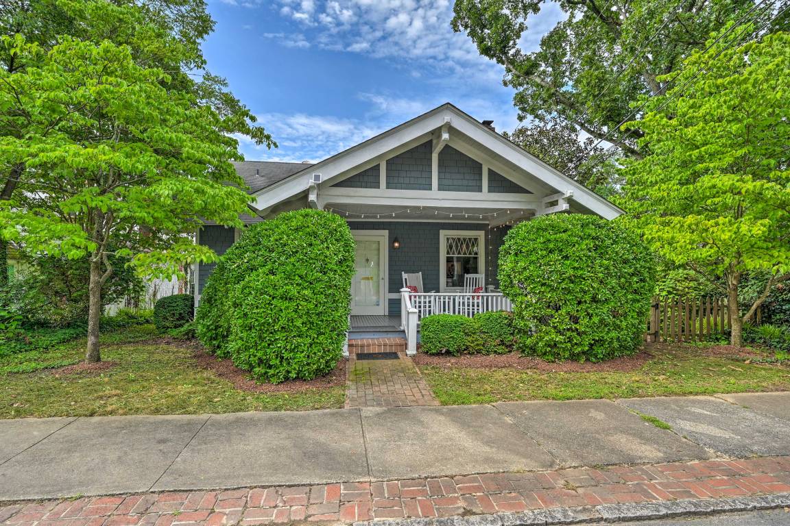 102 M² House ∙ 3 Bedrooms ∙ 6 Guests - Greensboro, NC