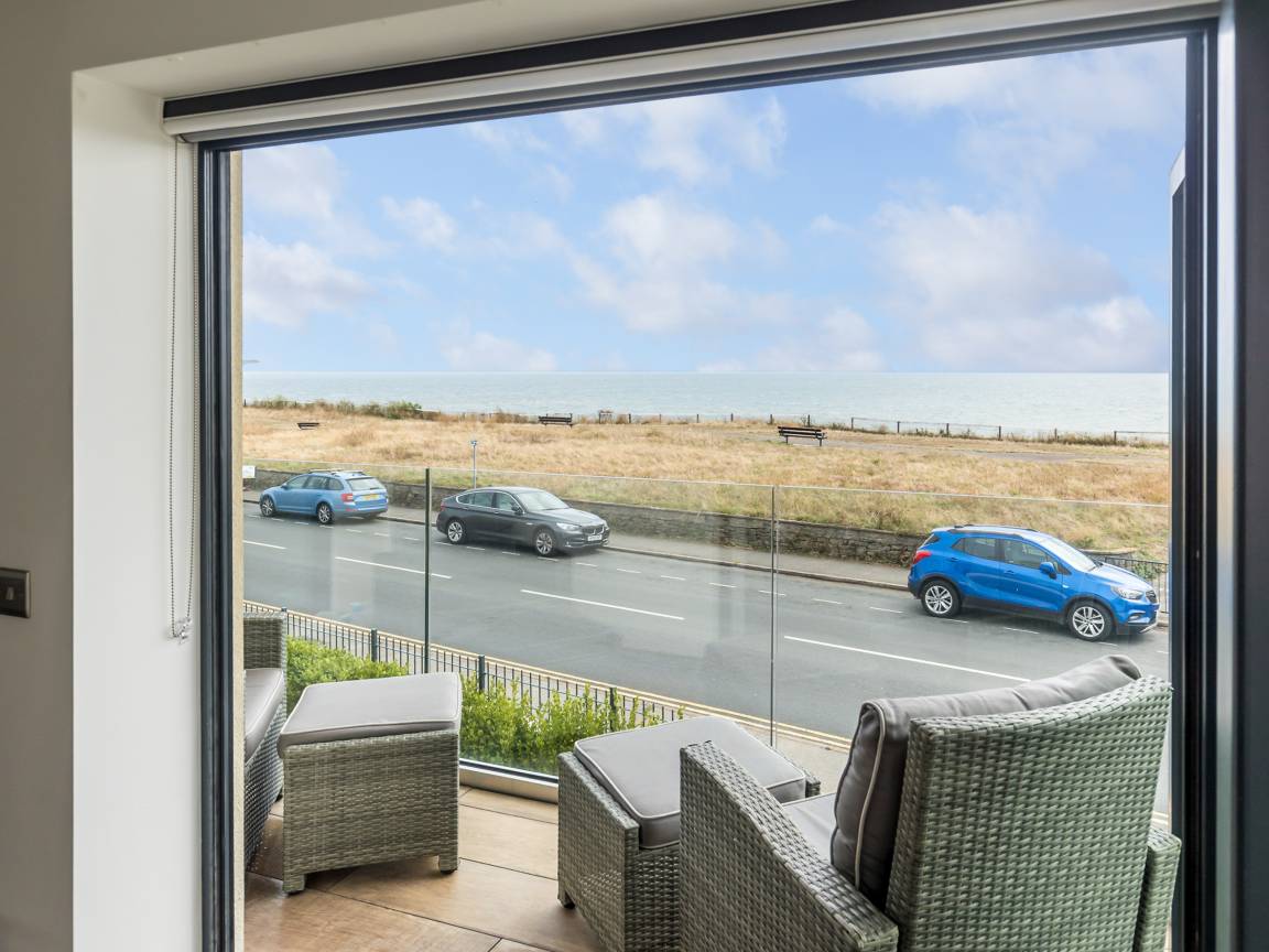 Cottage ∙ 2 Bedrooms ∙ 4 Guests - Christchurch