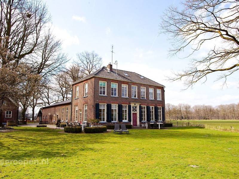 House ∙ 10 Bedrooms ∙ 20 Guests - Winterswijk