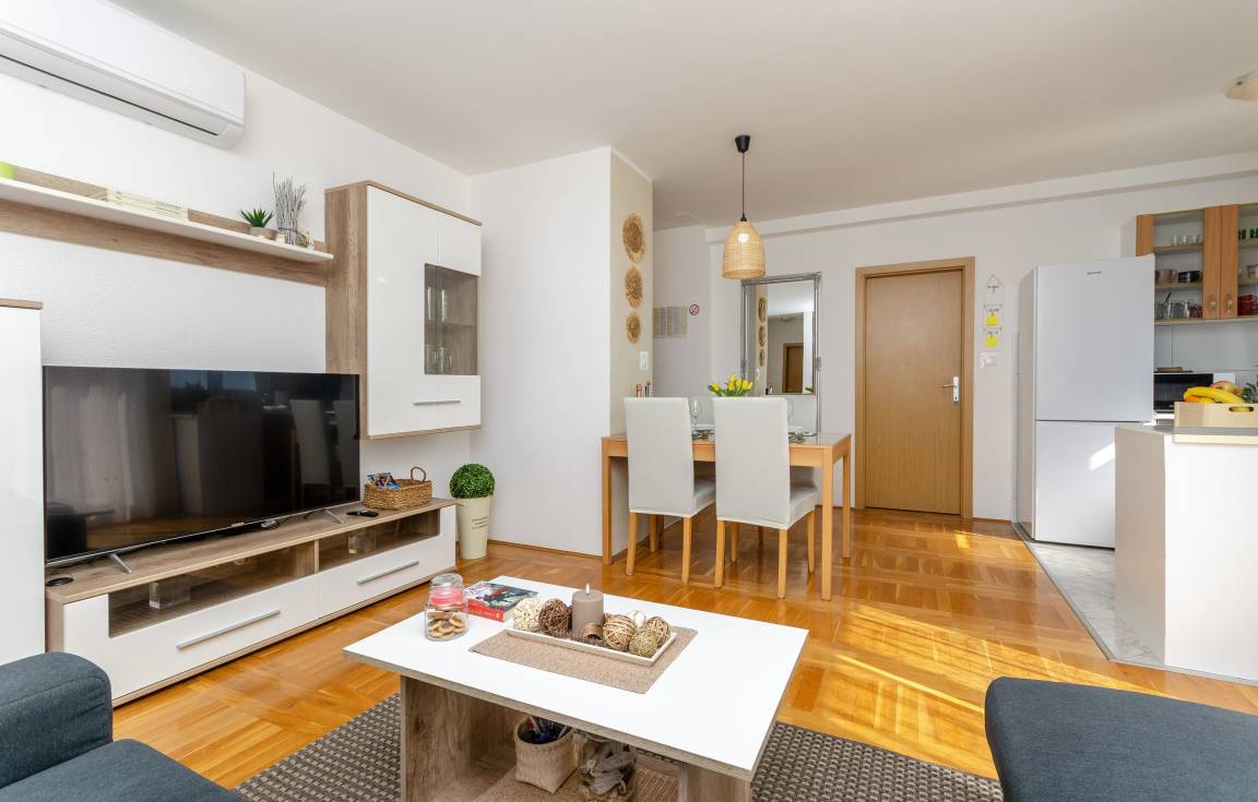 51 M² Appartement ∙ 2 Chambres ∙ 4 Personnes - Split