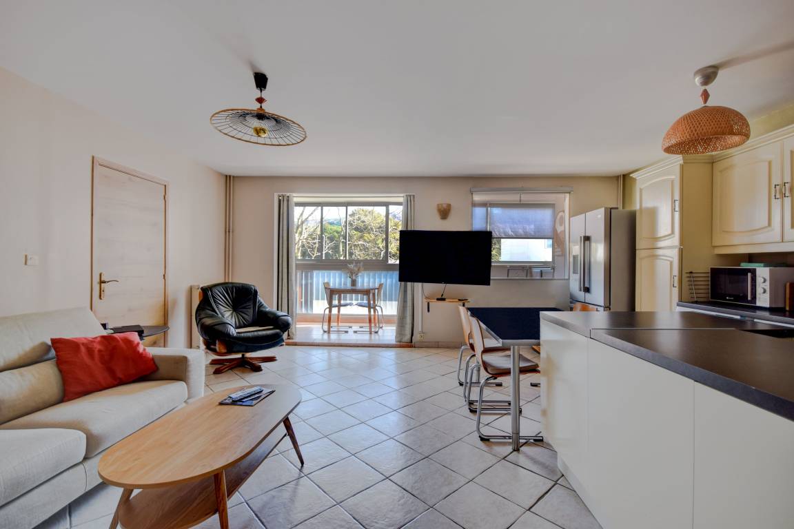 72 M² Appartement ∙ 2 Chambres ∙ 4 Personnes - Vitrolles