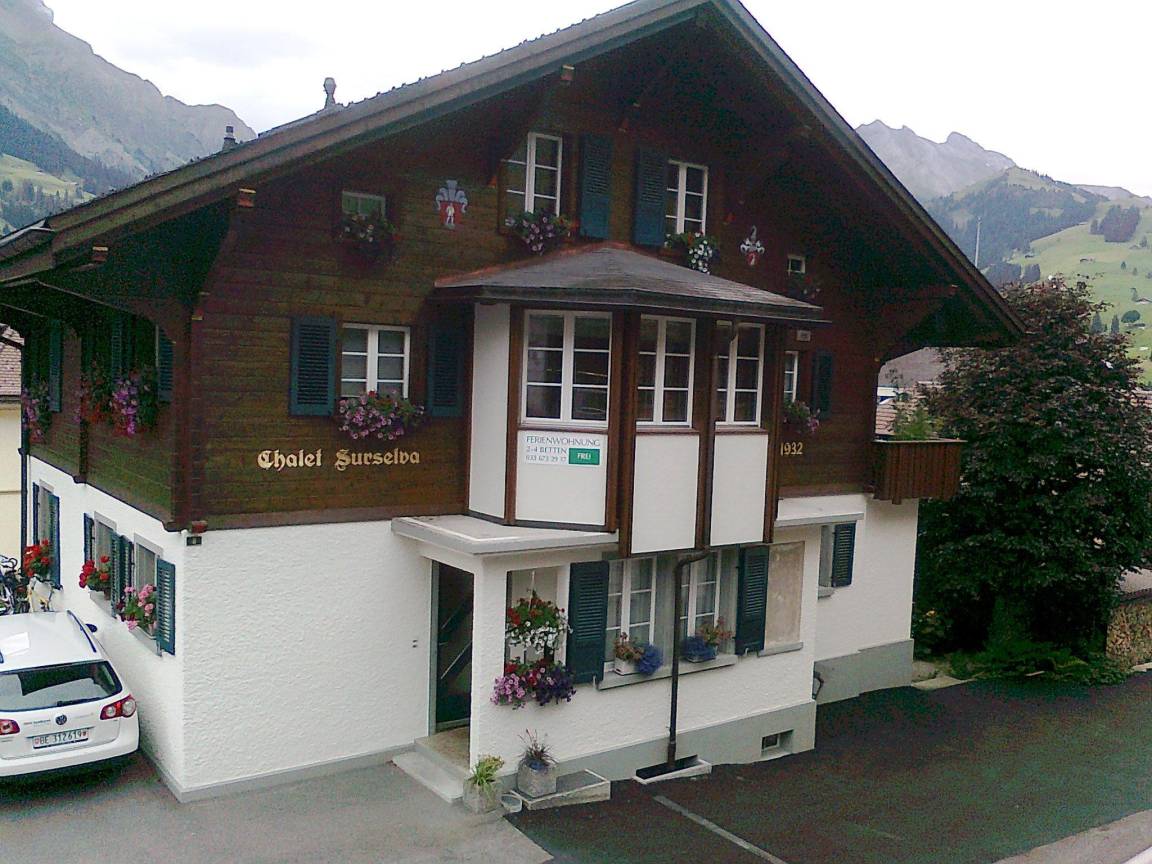 170 M² Apartment ∙ 3 Bedrooms ∙ 10 Guests - Adelboden