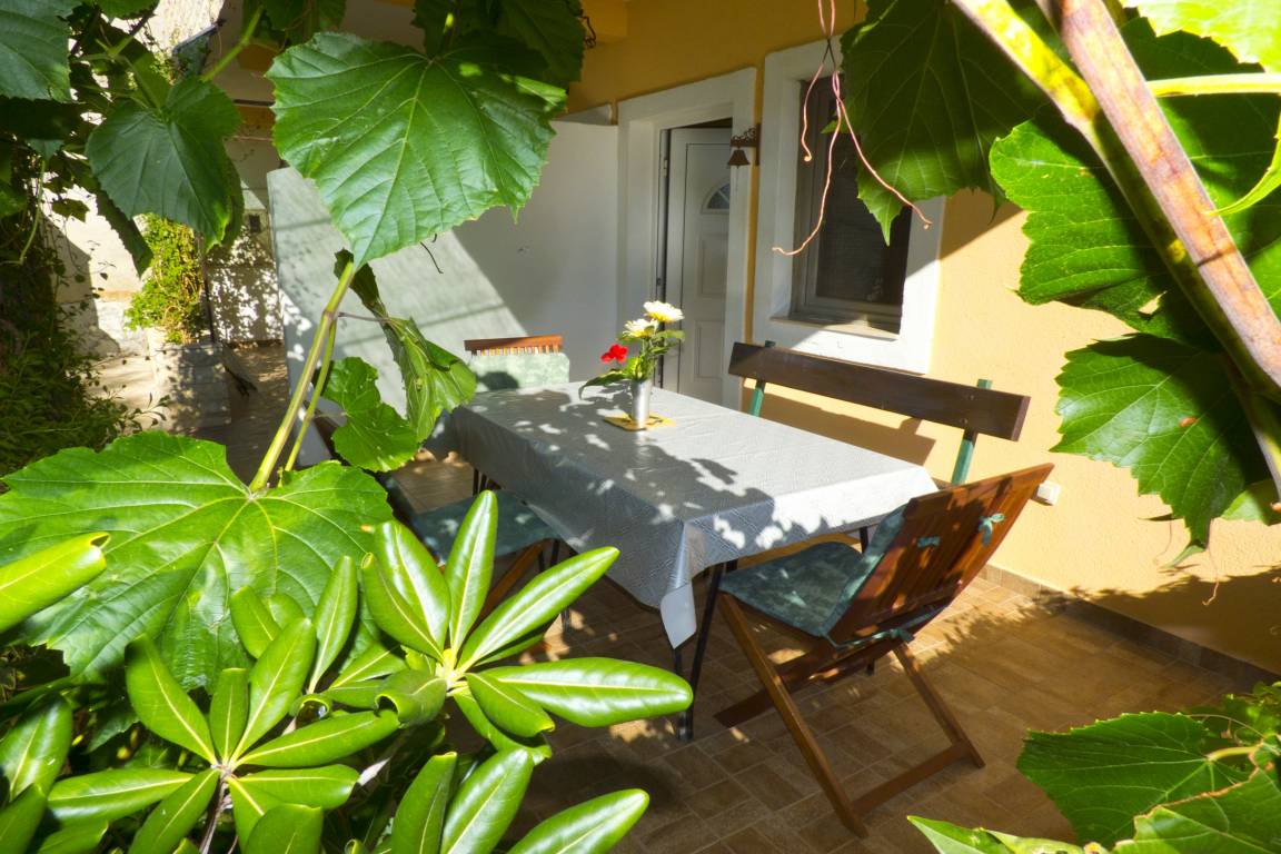 33 M² Apartamento ∙ 2 Habitaciones ∙ 5 Huéspedes - Hvar