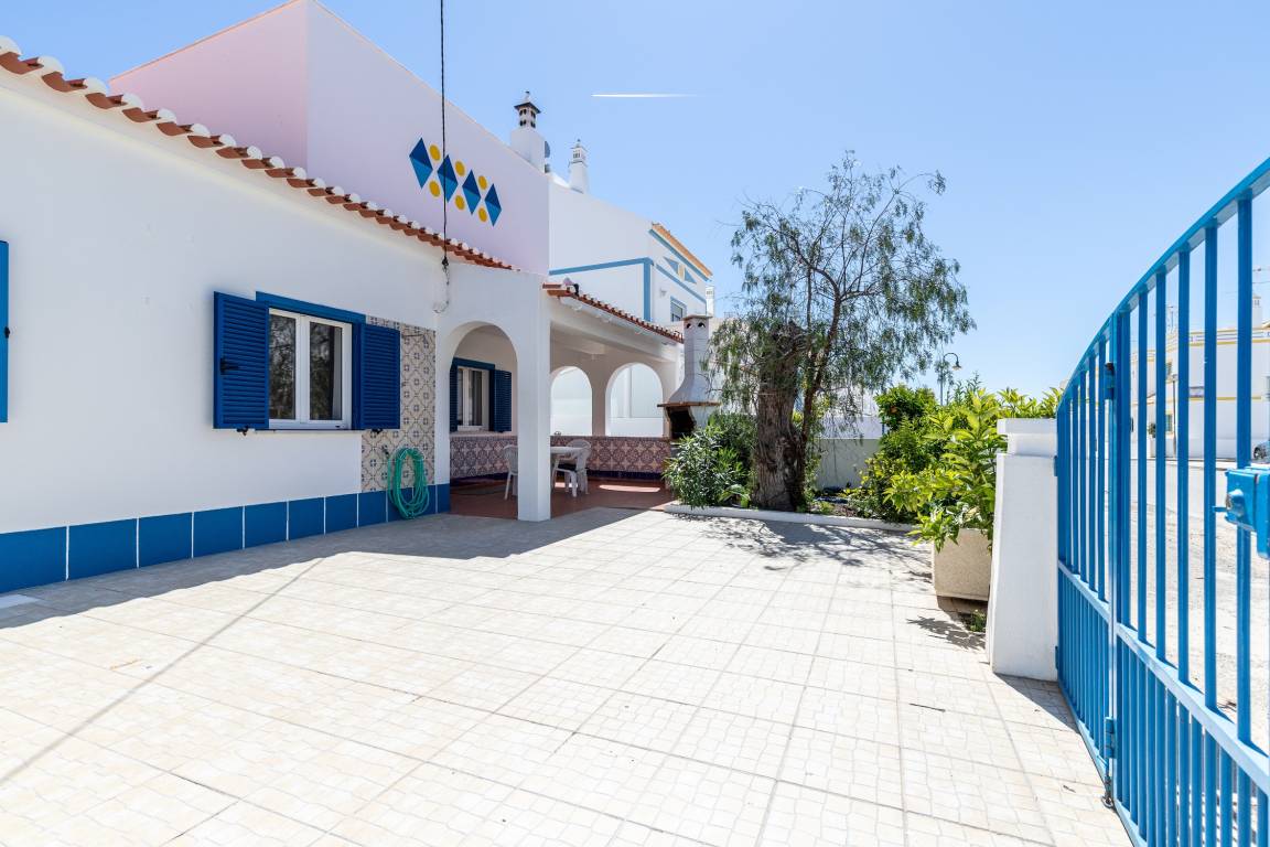 110 M² House ∙ 3 Bedrooms ∙ 6 Guests - Altura