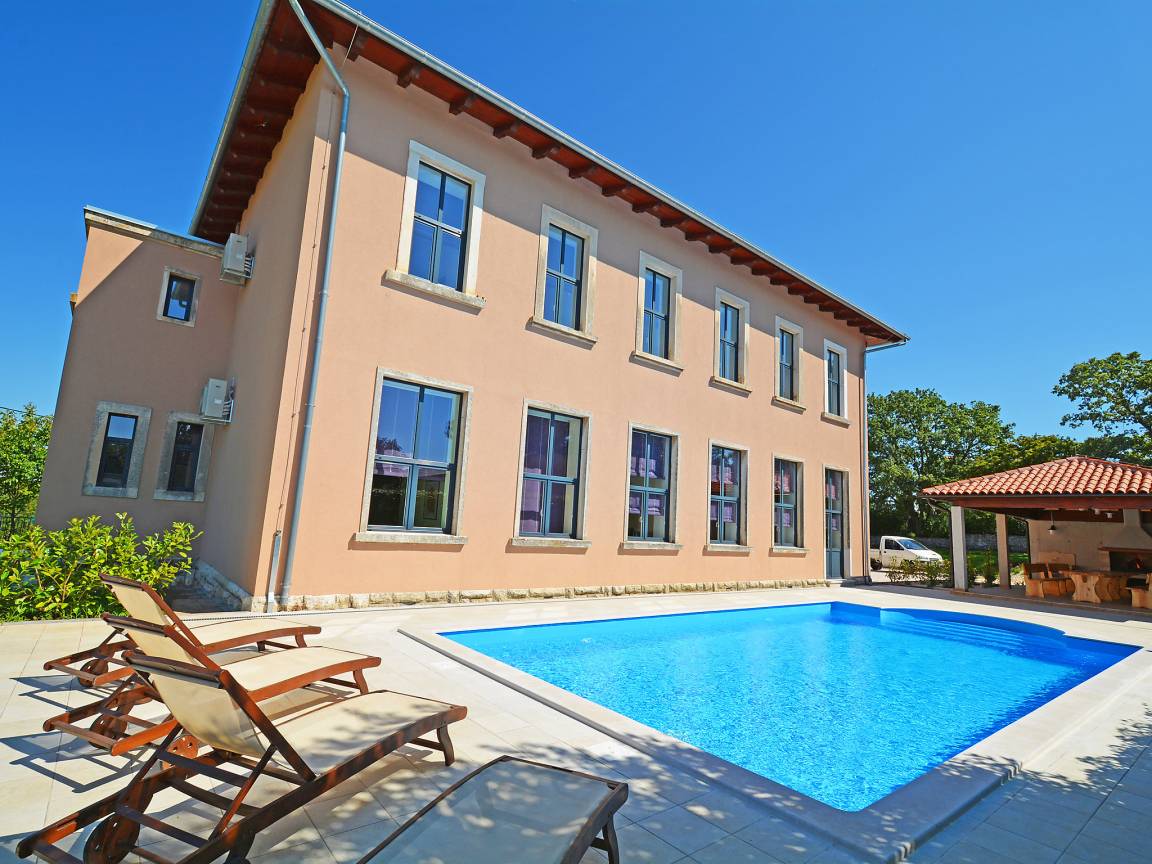 300 M² Maison De Vacances ∙ 9 Chambres ∙ 22 Personnes - Rovinj