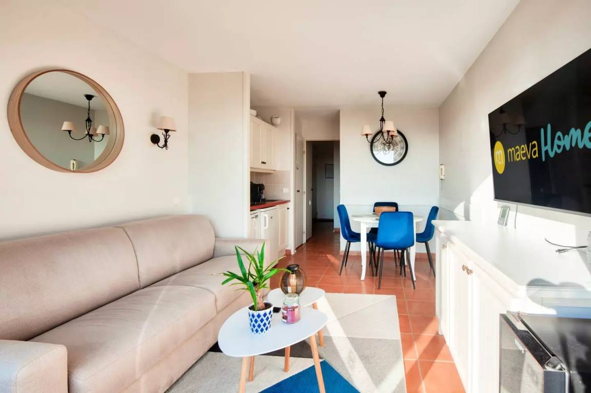27 M² Apartment ∙ 1 Bedroom ∙ 4 Guests - Salon-de-Provence