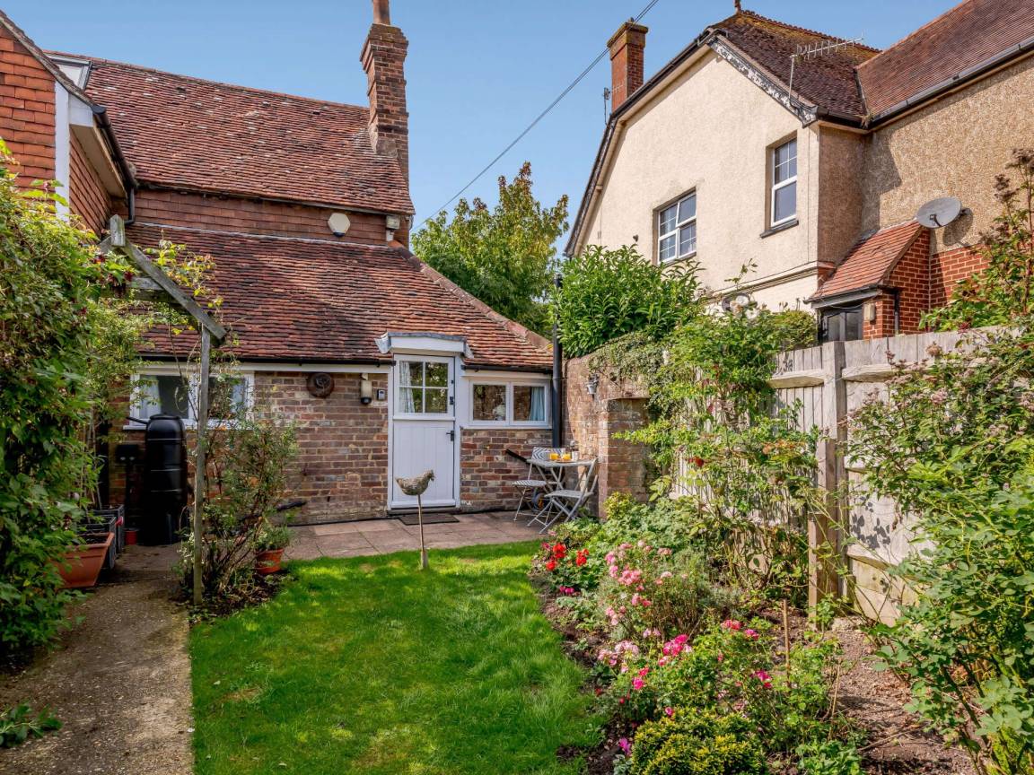 Cottage ∙ 1 Bedroom ∙ 2 Guests - Hastings
