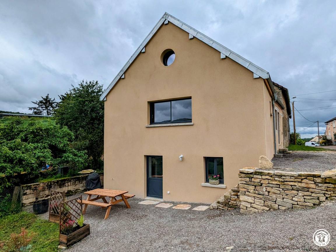 100 M² Cottage ∙ 3 Bedrooms ∙ 5 Guests - Châteauneuf-en-Auxois
