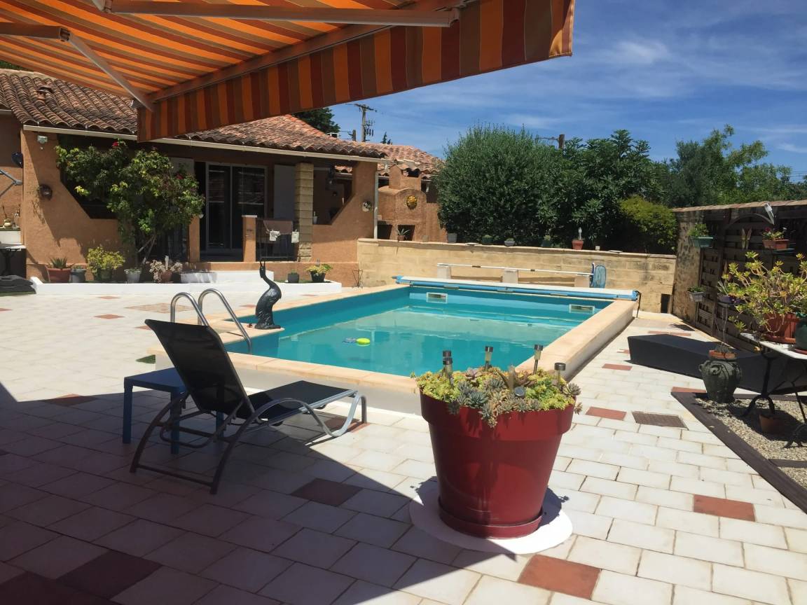 30 M² Studio ∙ 1 Chambre ∙ 2 Personnes - Remoulins